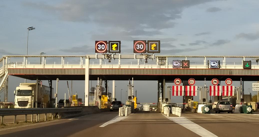 Comment bien choisir sa voie de péage | APRR AREA